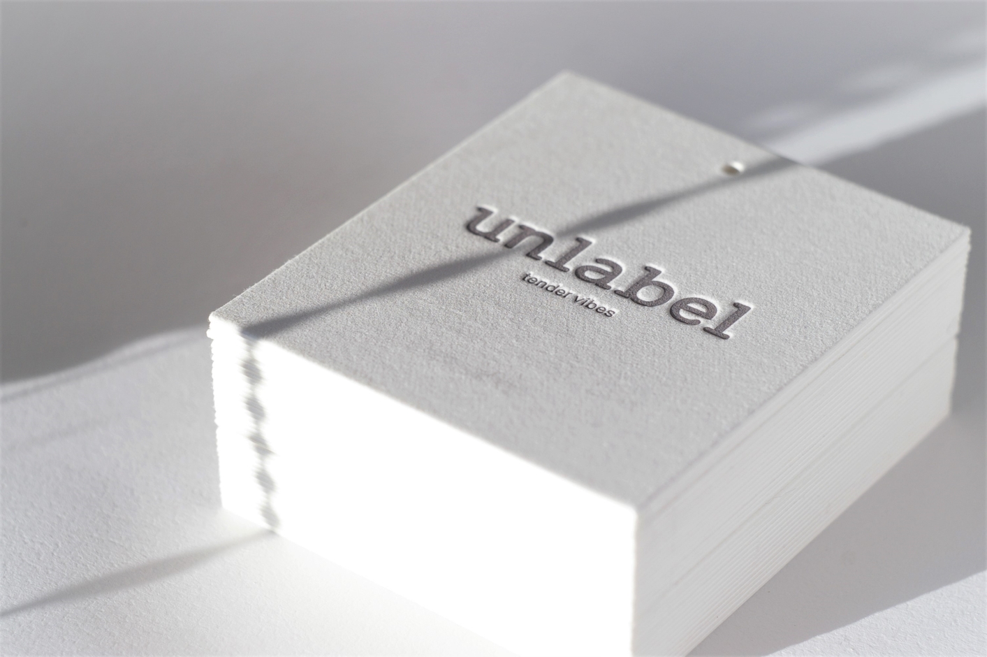 Unlabel etiketės - Avocado Press